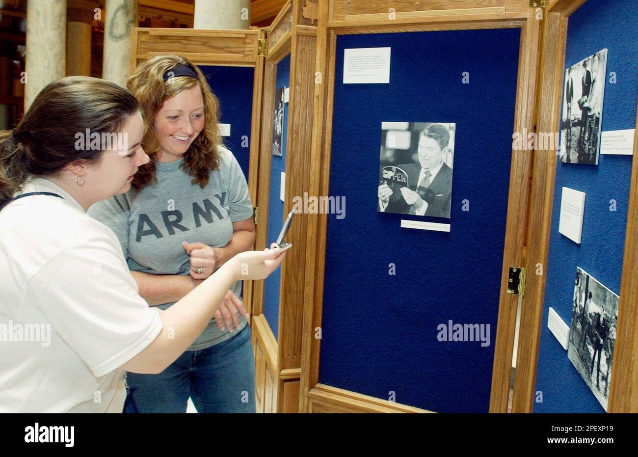 Keri Gascho of Noblesville, Ind., left, and Jessica Ingraham of ...