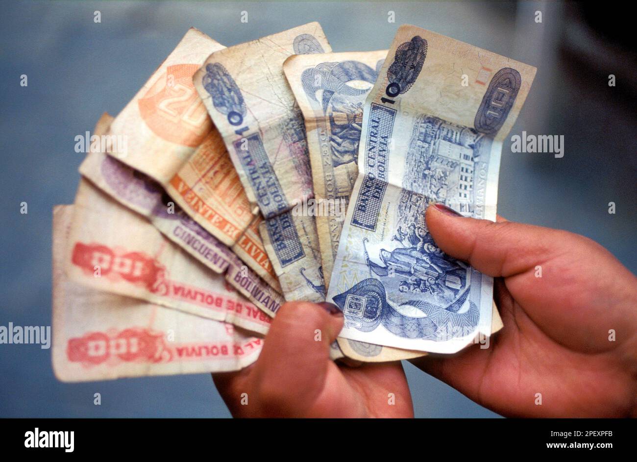 Bolivia. Paper currency Stock Photo - Alamy