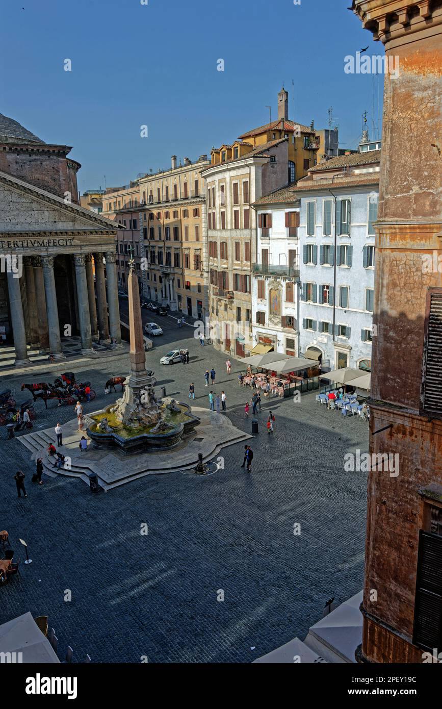 Rotonda restaurant hi-res stock photography and images - Alamy