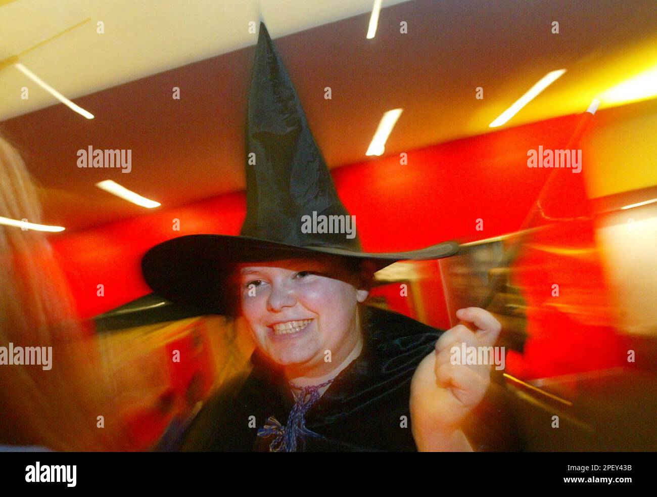 Annkathrin Nebe, 20, aus Berlin, die auch Mitglied im Harry Potter Fan ...