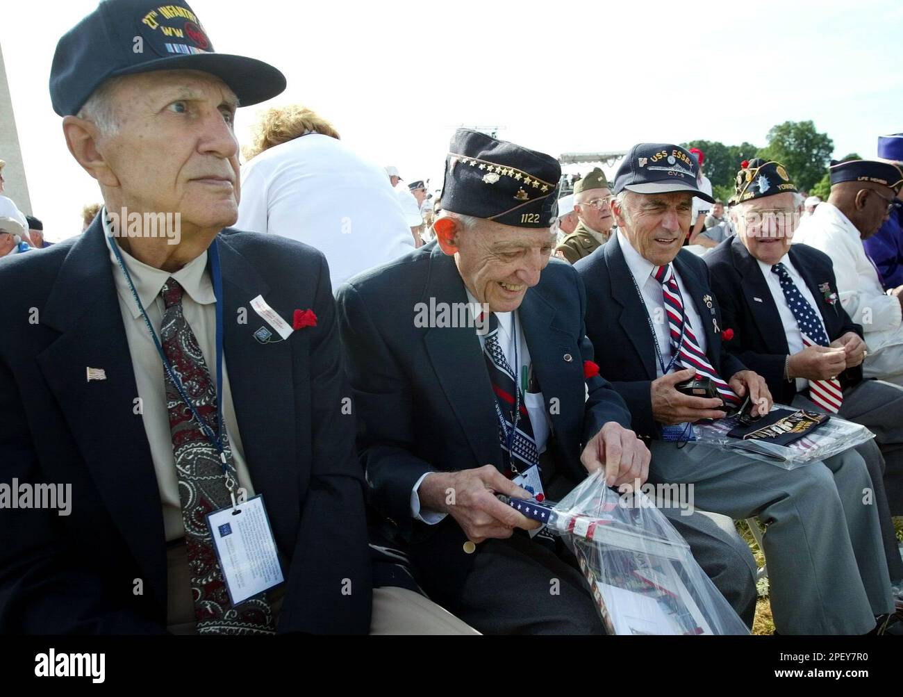 World War II veterans from left to right, Joseph Nader, 87, served in ...