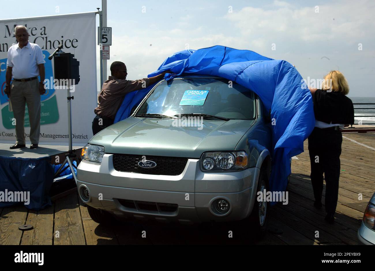 Kevin White and Sandy Badgett unveil what is being called the world's ...