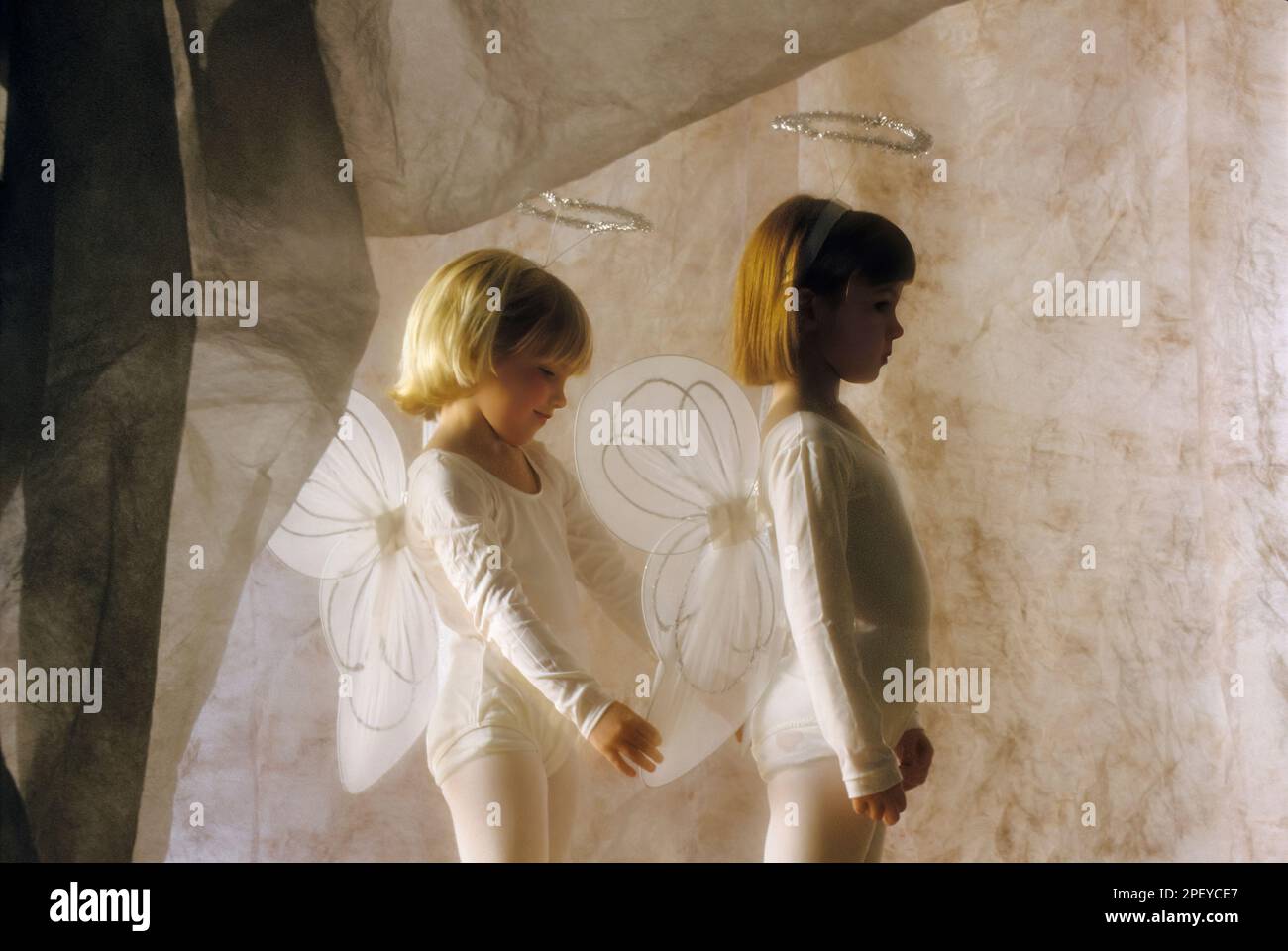 Dressed as angels hi-res stock photography and images - Alamy