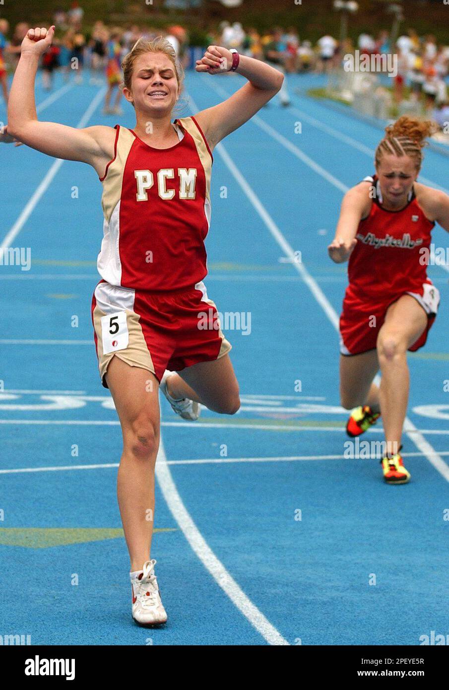 Prairie City Monroe's Emily Schippers, left, reacts after wining the ...