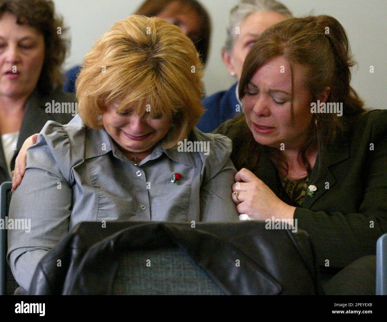 ** CORRECTS TO ANDERSON CONVICTED WEDNESDAY NOT THURSDAY ** Denise ...