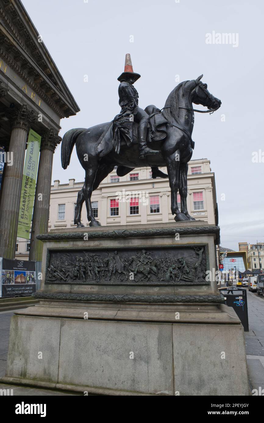 Statue of duke of Wellington on horseback with traffic cone on head ...