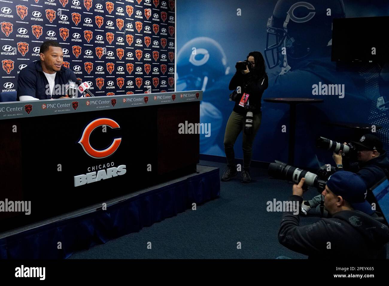 Chicago Bears new player wide receiver DJ Moore speaks during an NFL ...
