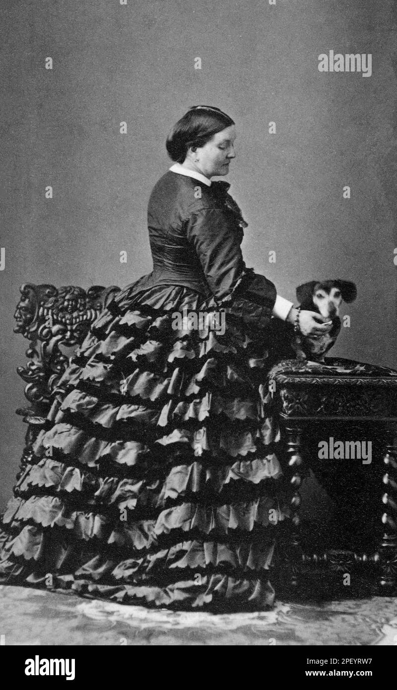 Portrait of the Duchess Hamilton, née Bonaparte, cousin of Napoleon III ...