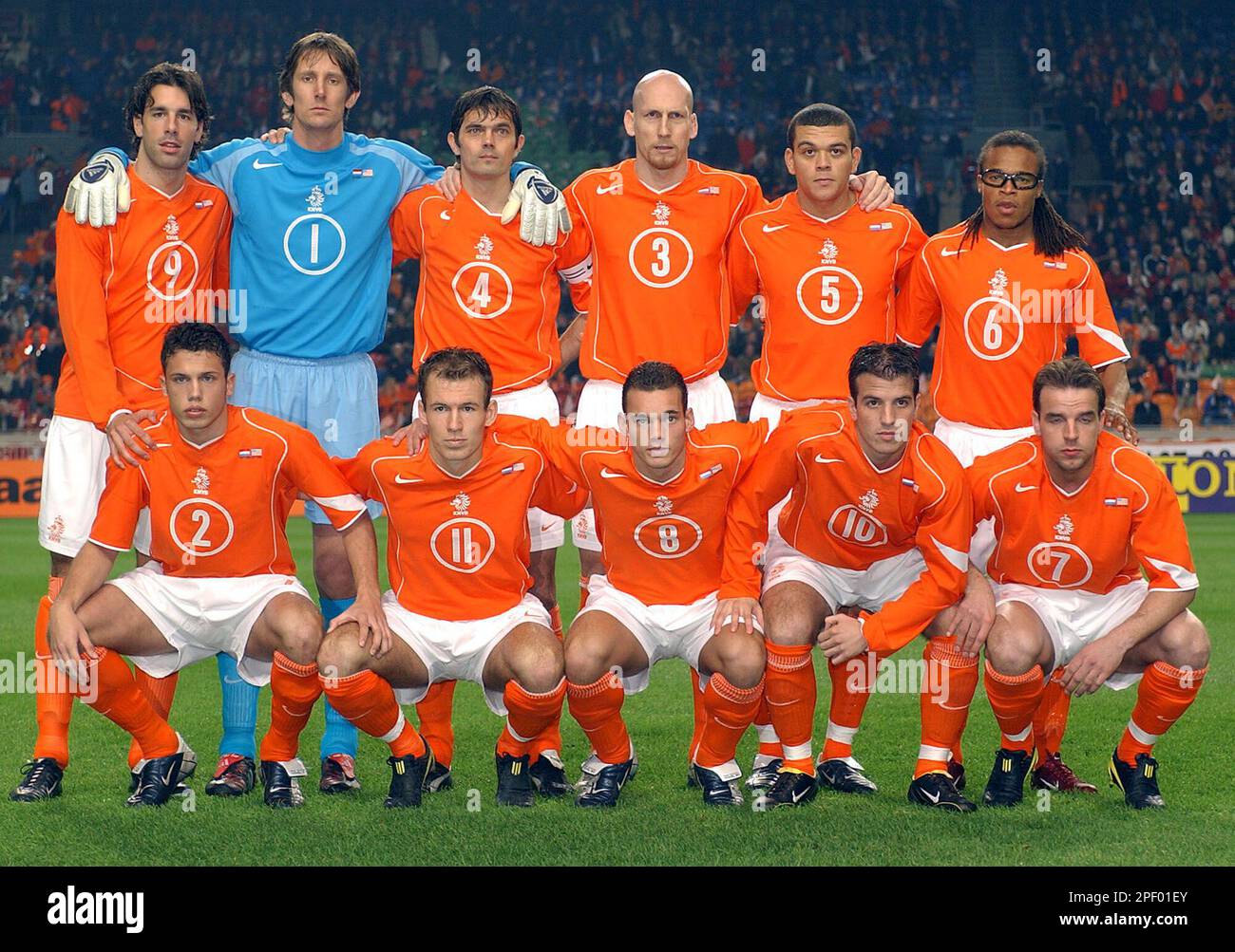 ** TO GO WITH EURO 2004 PREVIEW PACKAGE ** ** FILE ** The Dutch soccer ...