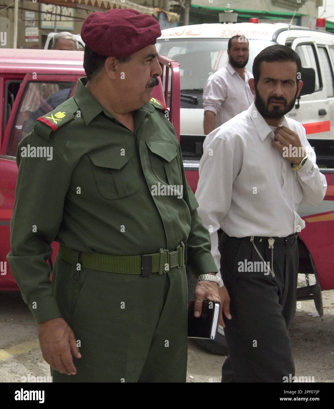 Iraqi Maj. Gen. Jassim Mohammed Saleh, left, a veteran of Saddam ...