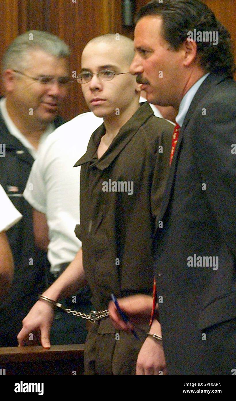 **ADVANCE FOR MAY 3 - FILE**Michael Hernandez, left, seen with his ...