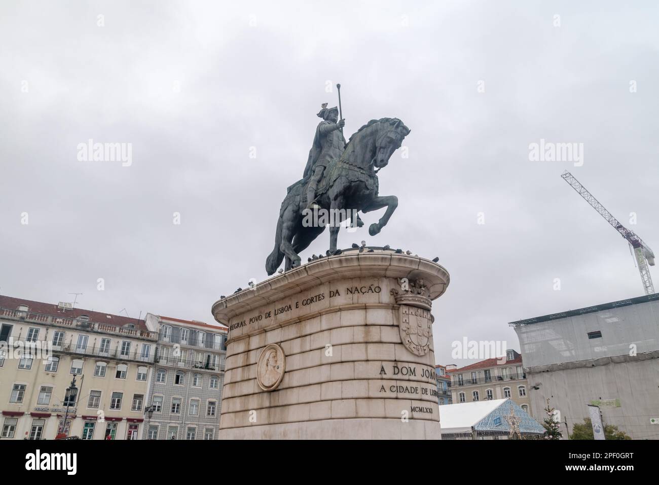 King dom joao i statue hi-res stock photography and images - Alamy