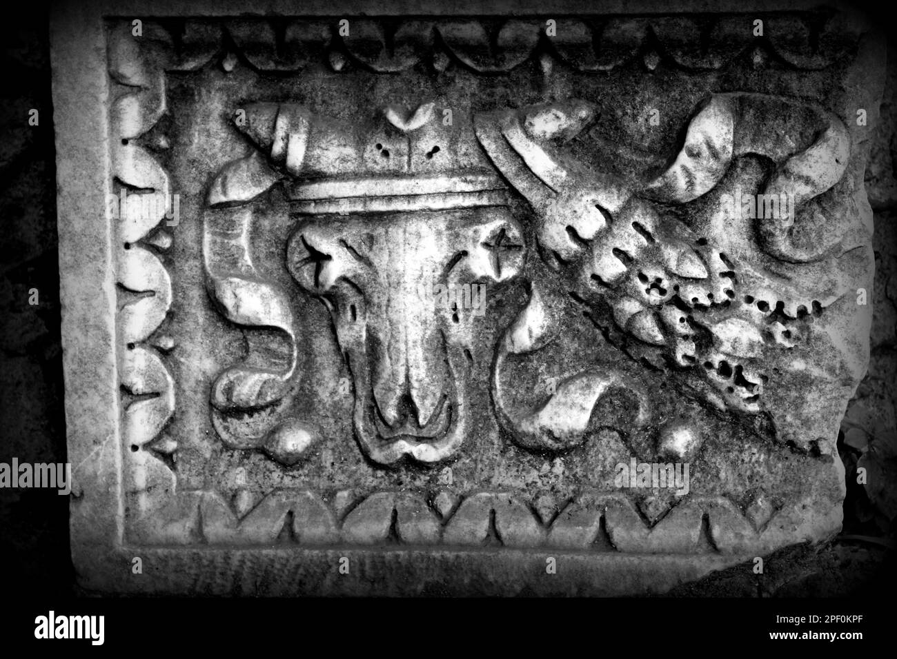 Stone carvings in historic region of Rome, Italy Stock Photo - Alamy