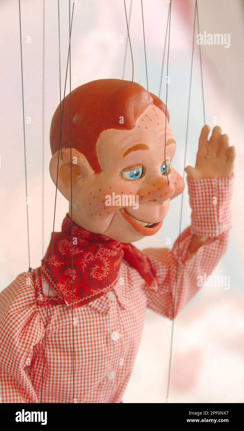 The Howdy Doody puppet that Paddy Blackwood of Independence, Mo., used ...