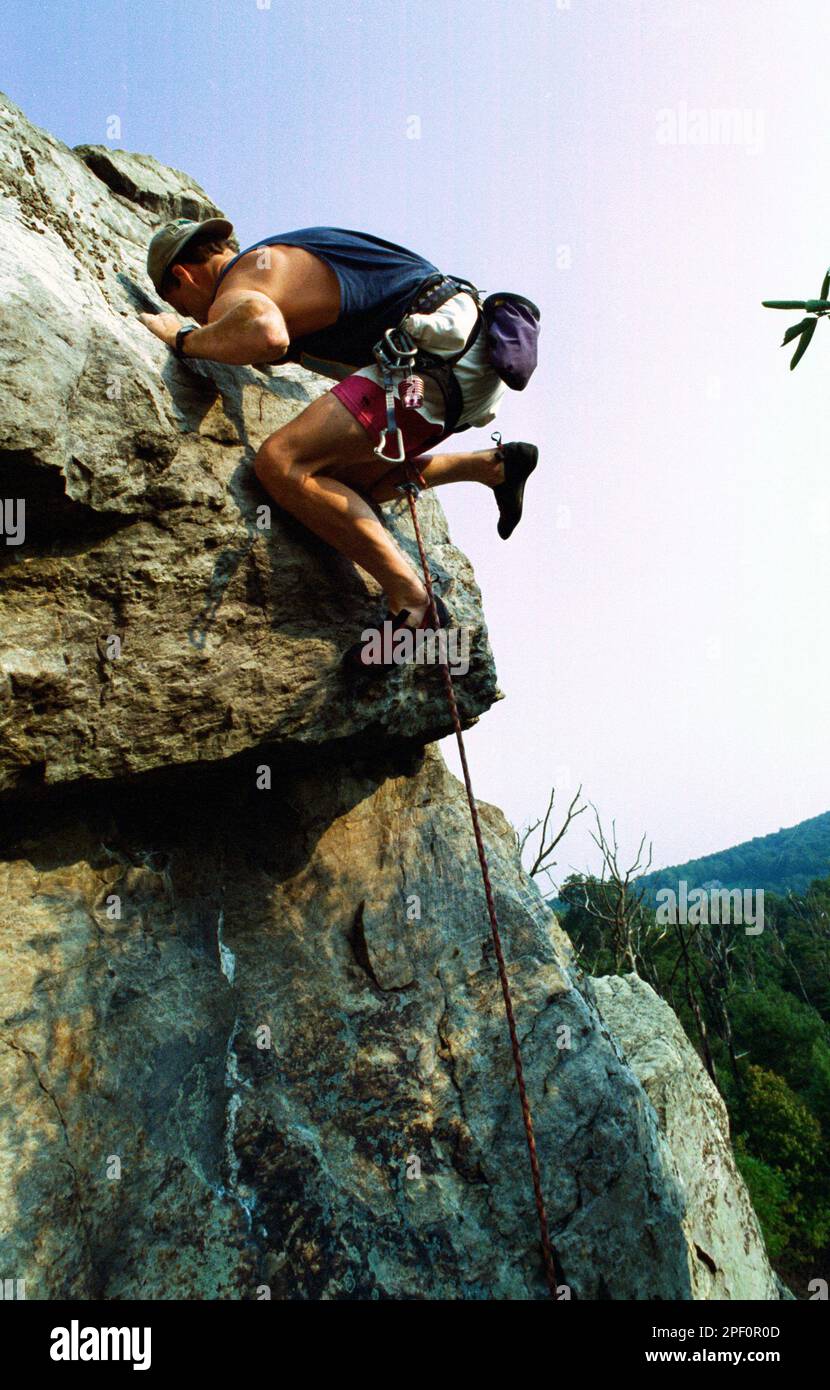 OutdoorSport16/121801 -- Scott Smith on his route know as "Smittie's ...