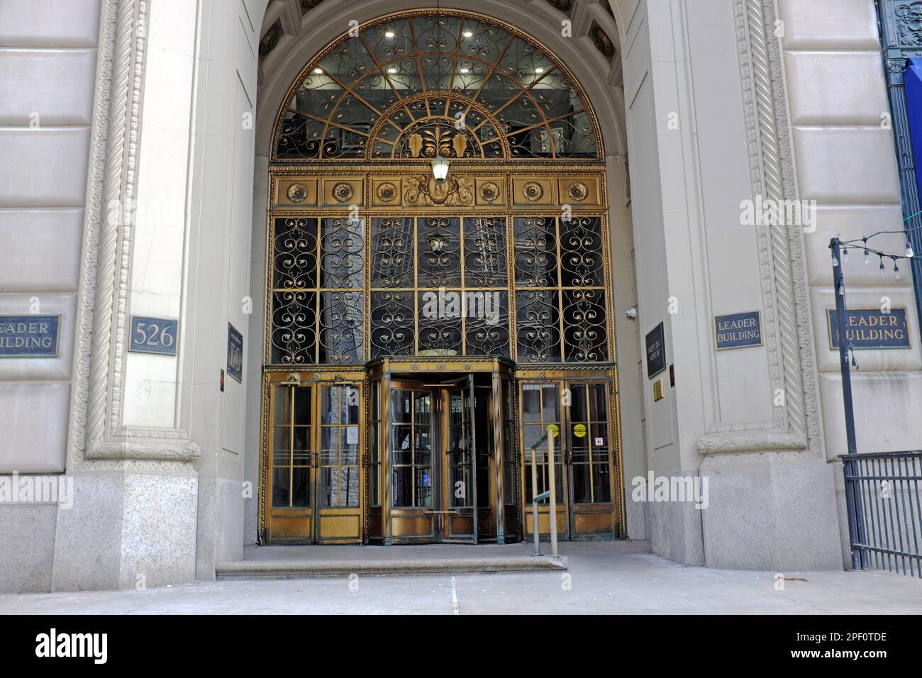 Downtown cleveland building grand entrance hi-res stock photography and ... Downtown cleveland building grand entrance hi-res stock photography and ...