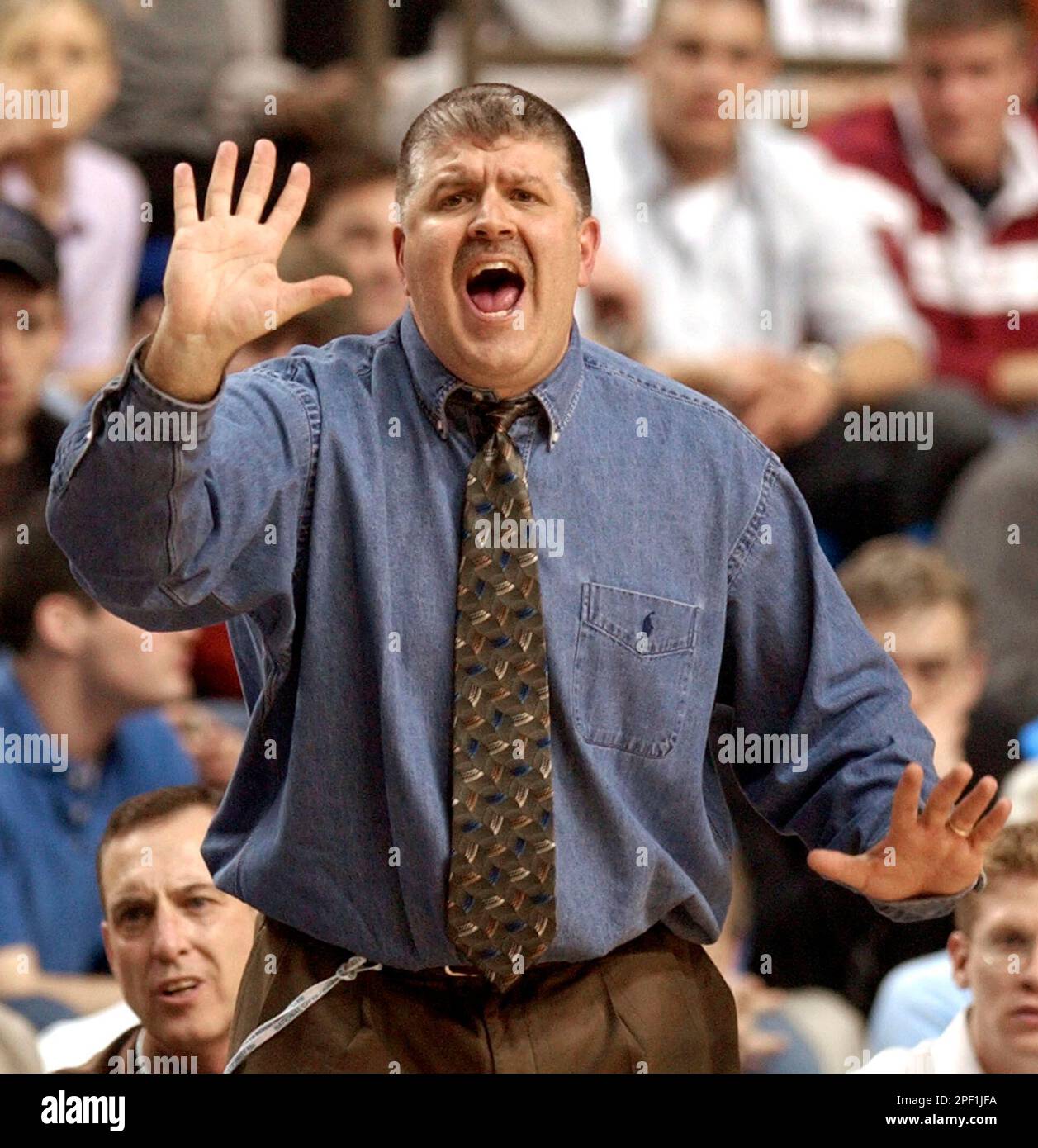 Warren Central coach Tim Riley calls a play to his team during the ...