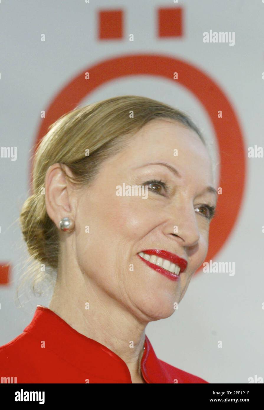 OEVP-Praesidentschaftskandidatin Benita Ferrero Waldner laechelt am ...