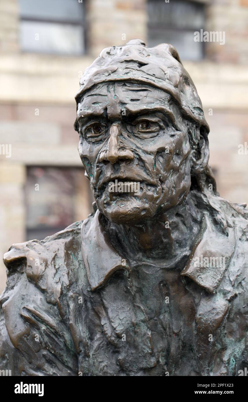 Statue of John Cabot on Bristol UK waterfront Stock Photo - Alamy