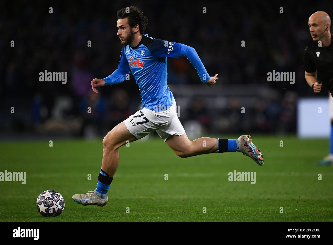 Khvicha Kvaratskhelia of SSC Napoli in action during the UEFA Champions ...