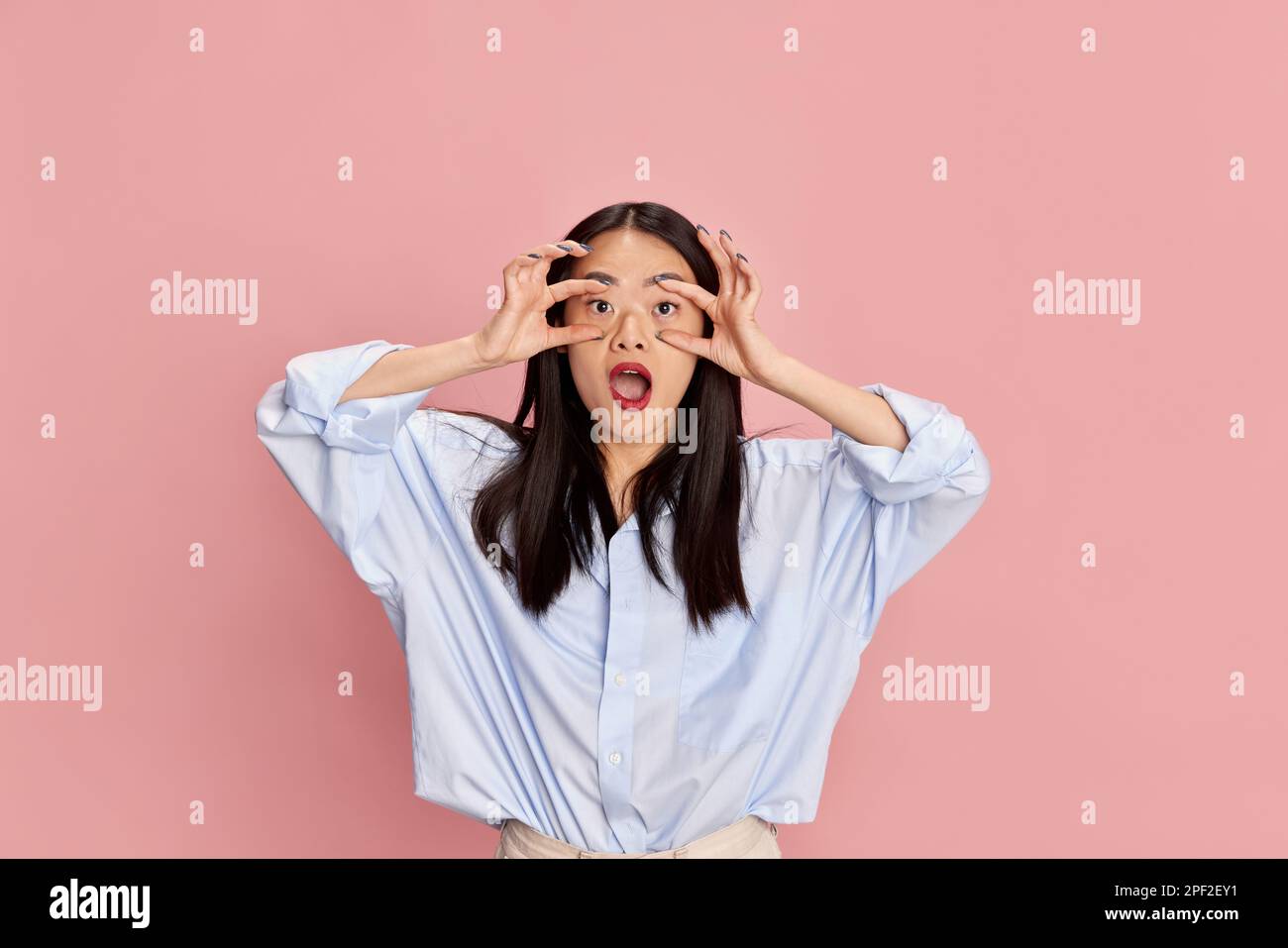 Shocked Face Girl Memes 160+ Shocked Face Meme Stock Photos, Pictures