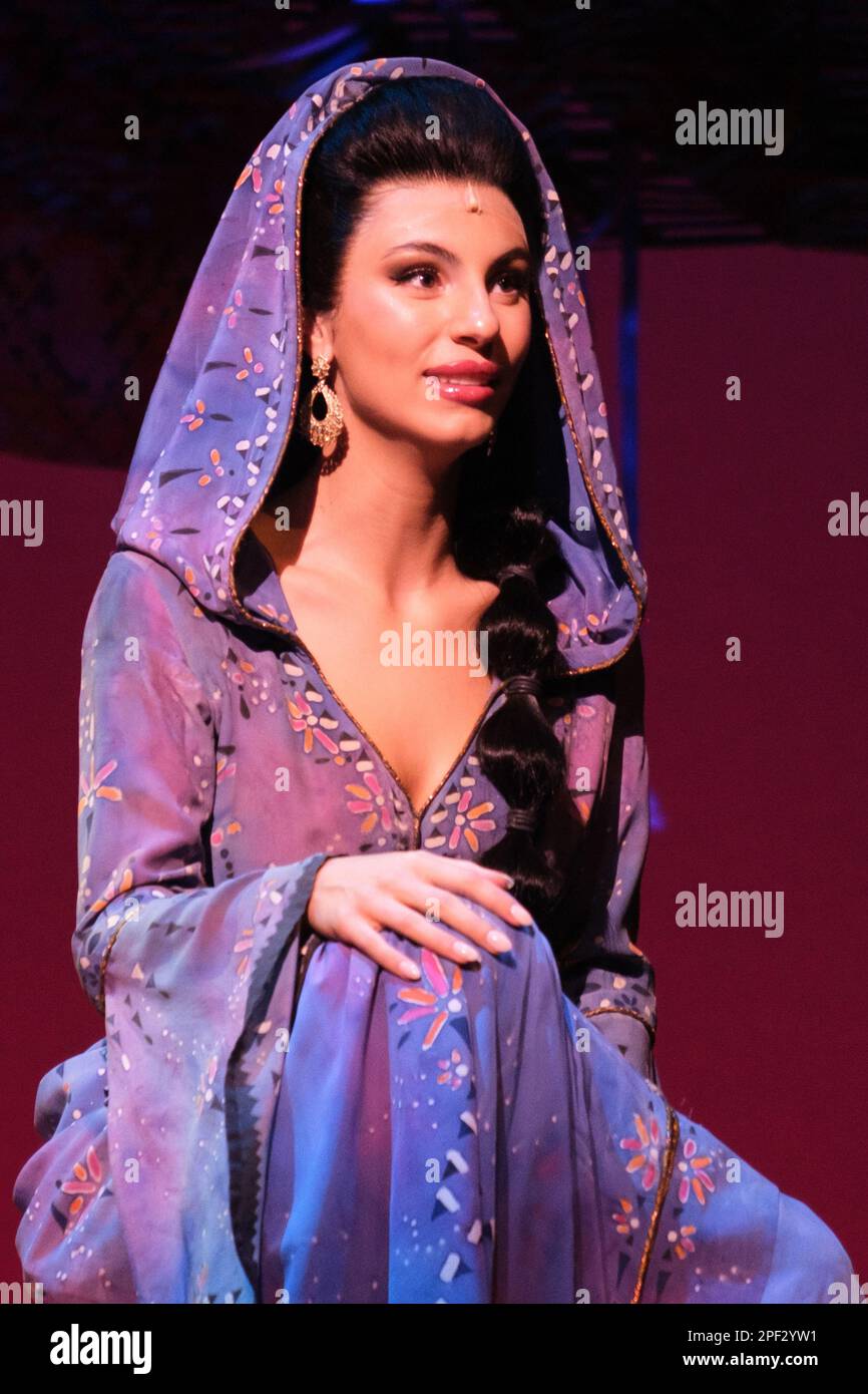 Jana gomez hi-res stock photography and images - Alamy