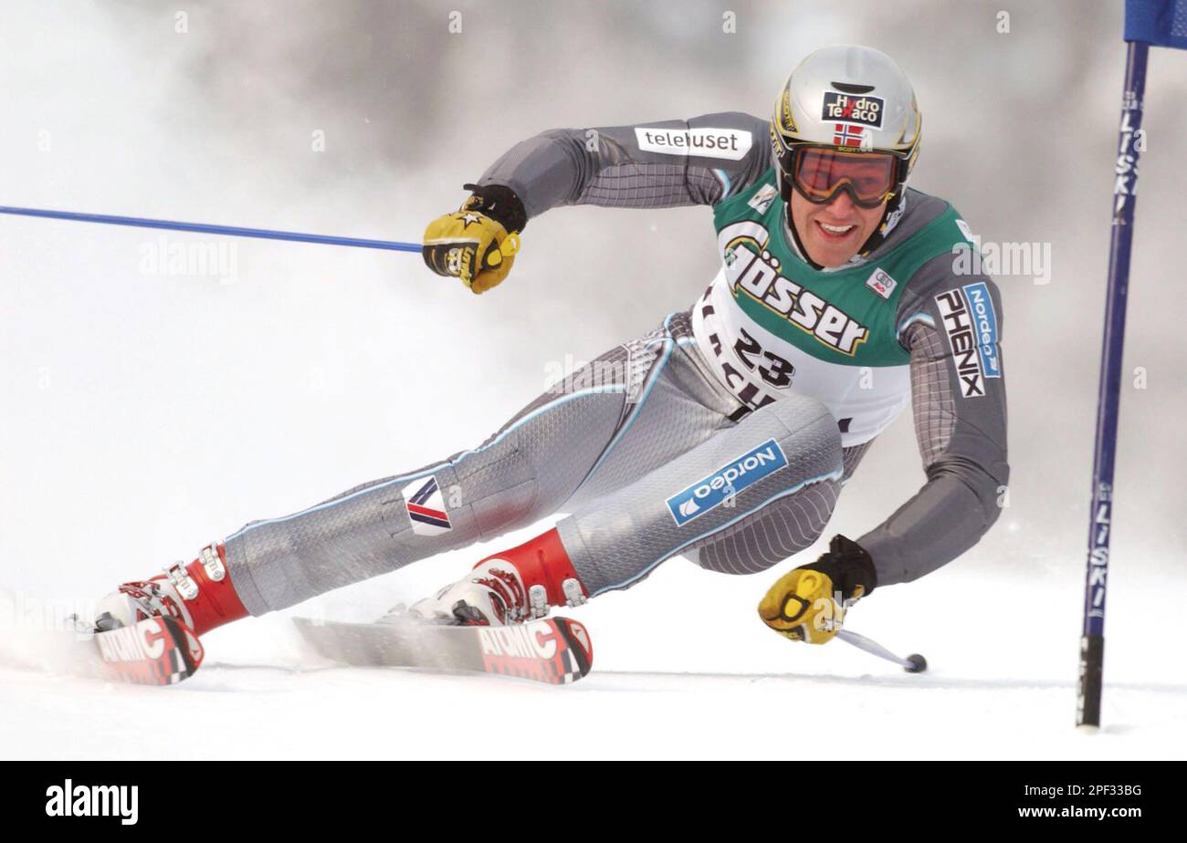 Norway's Bjarne Solbaken clears a gate during the men's giant slalom ...
