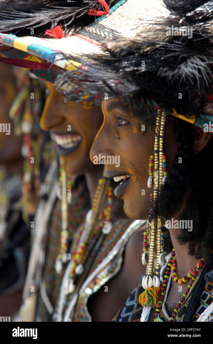 **TO GO WITH STORY TITLED NIGER MR SAHARA** Wodabe men perform a dance ...