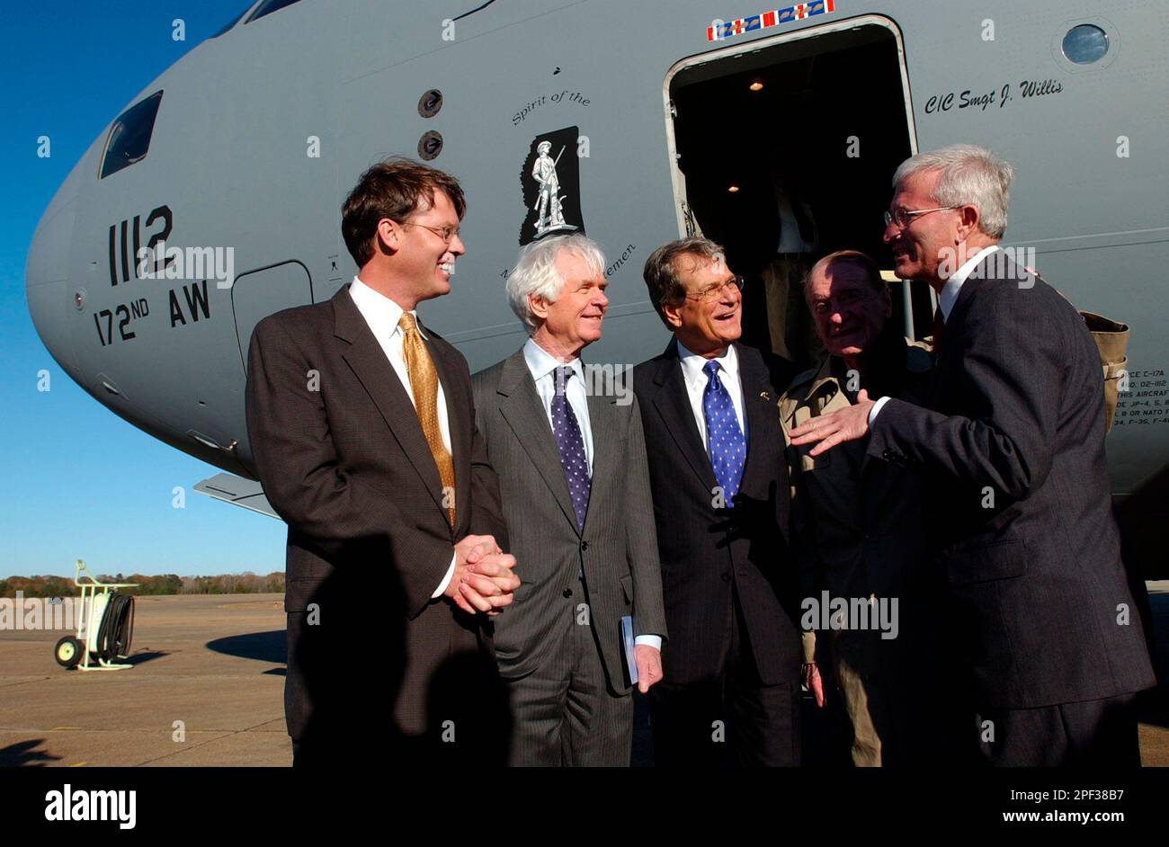 Mississippi Gov. Ronnie Musgrove, right, jokes with, from left, Rep ...