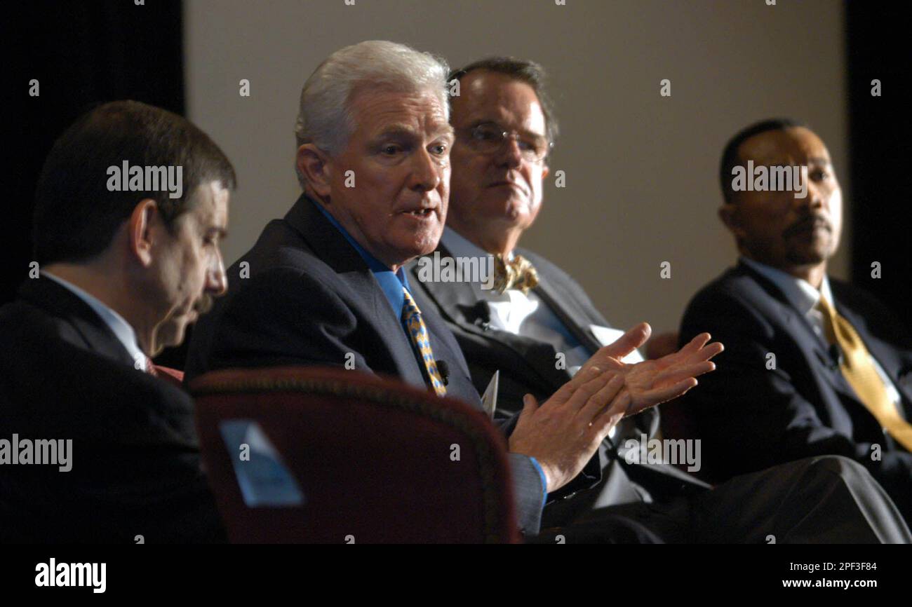 U.S. Rep. Jim Moran, D-Va., second from left, responds to questions ...