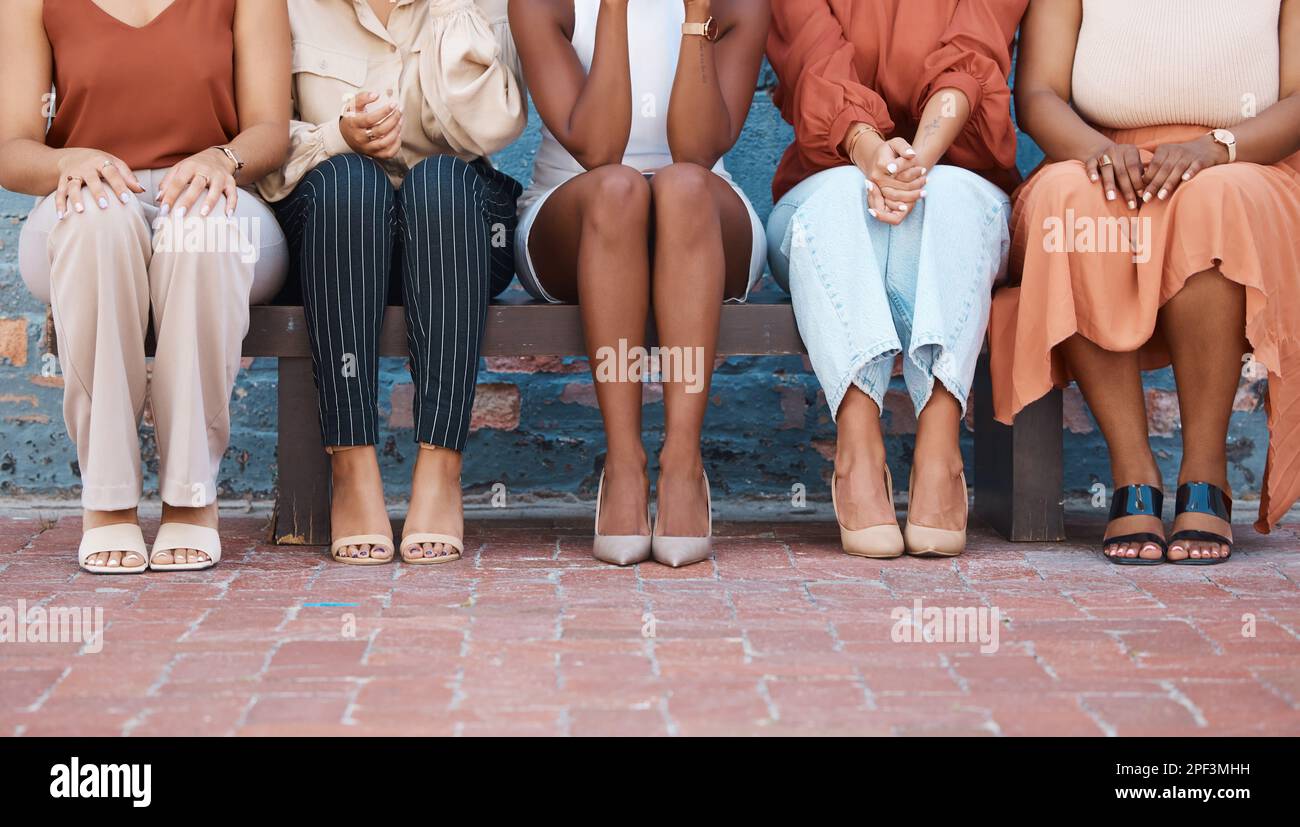 Legs feet five people on hi-res stock photography and images - Alamy