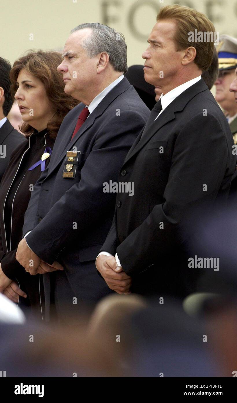 California Attorney General Bill Lockyer, center, and Gov. Arnold ...