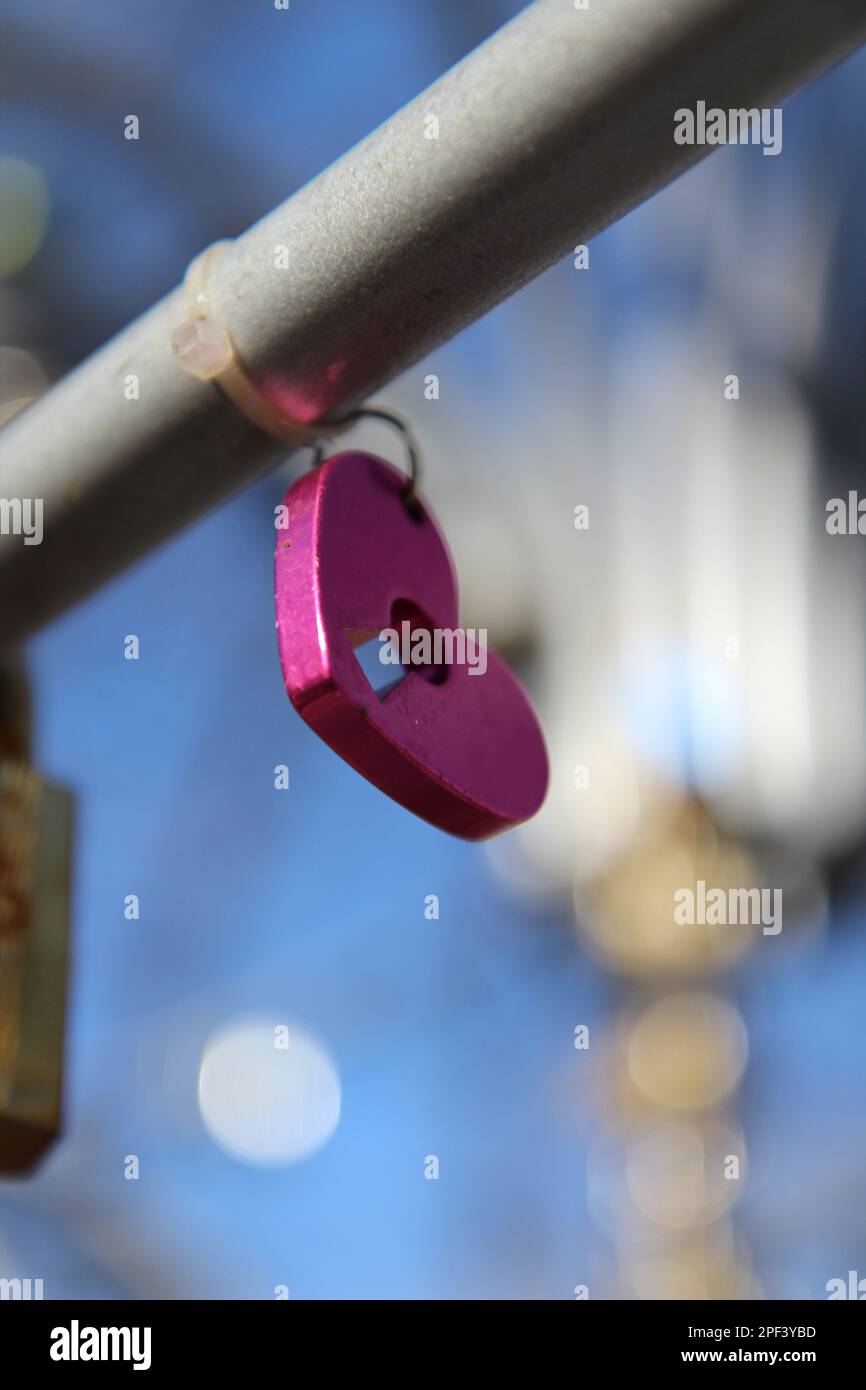 Pink heart shaped lock Stock Photo - Alamy