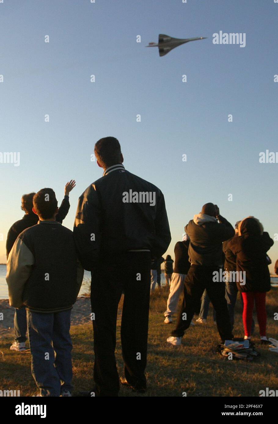 Spectators watch from Howard Beach as the last British Airways Concorde ...