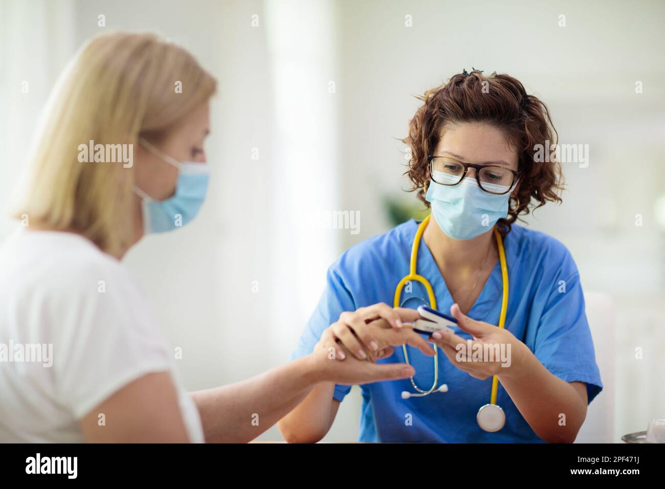 Woman dizzy hospital hi-res stock photography and images - Alamy