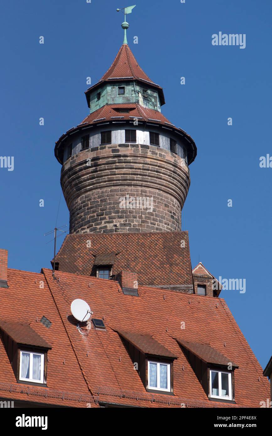 Sinwell Tower, historical round tower around 1350, on the Kaiserburg ...