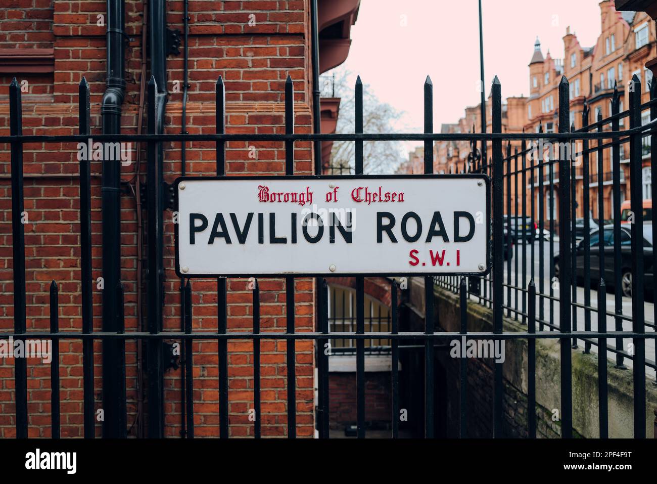 Street name sign on Pavilion Road in The Royal Borough of Kensington ...