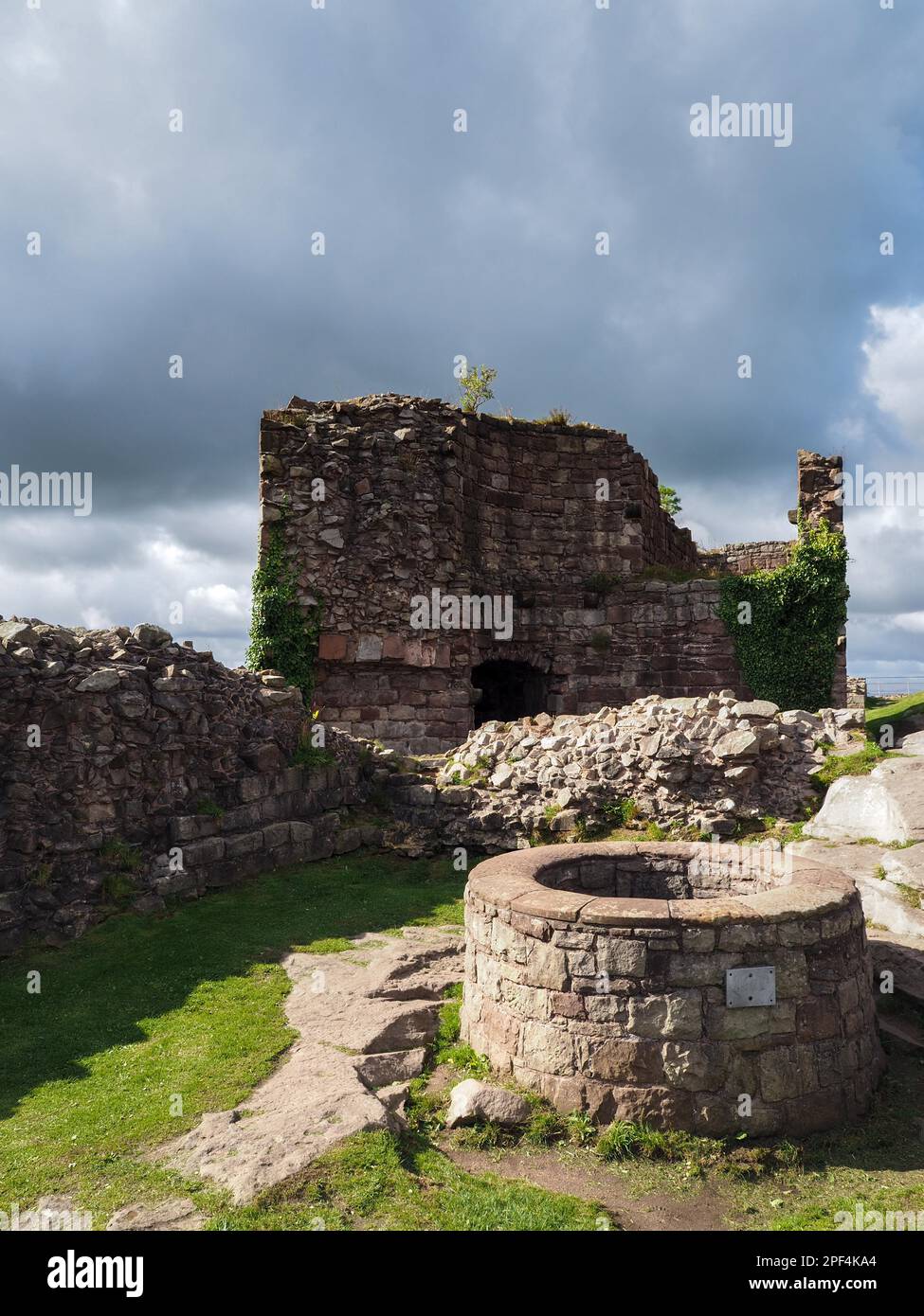 Ancient Ruins at Beeston Castle Stock Photo - Alamy