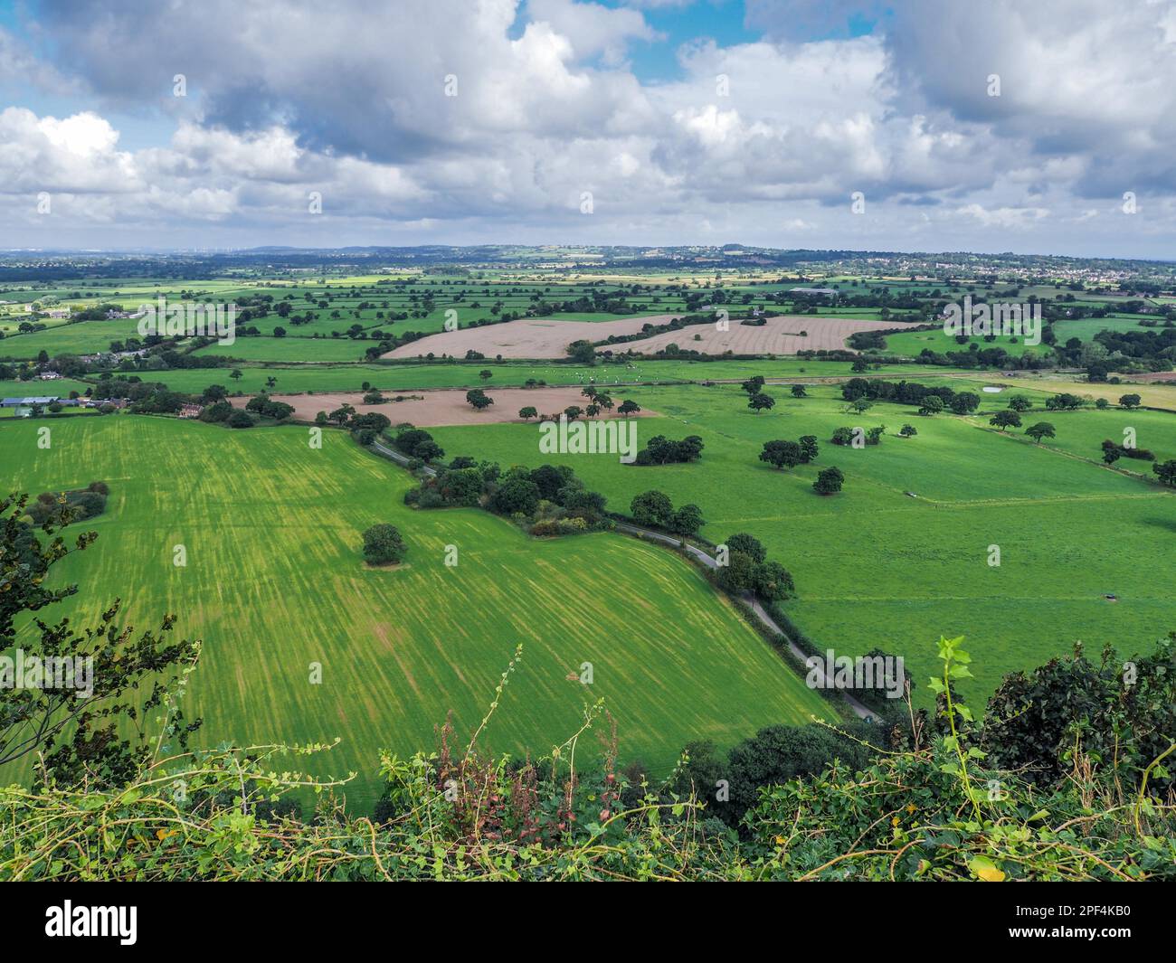 Cheshire england picturesque view hi-res stock photography and images ...