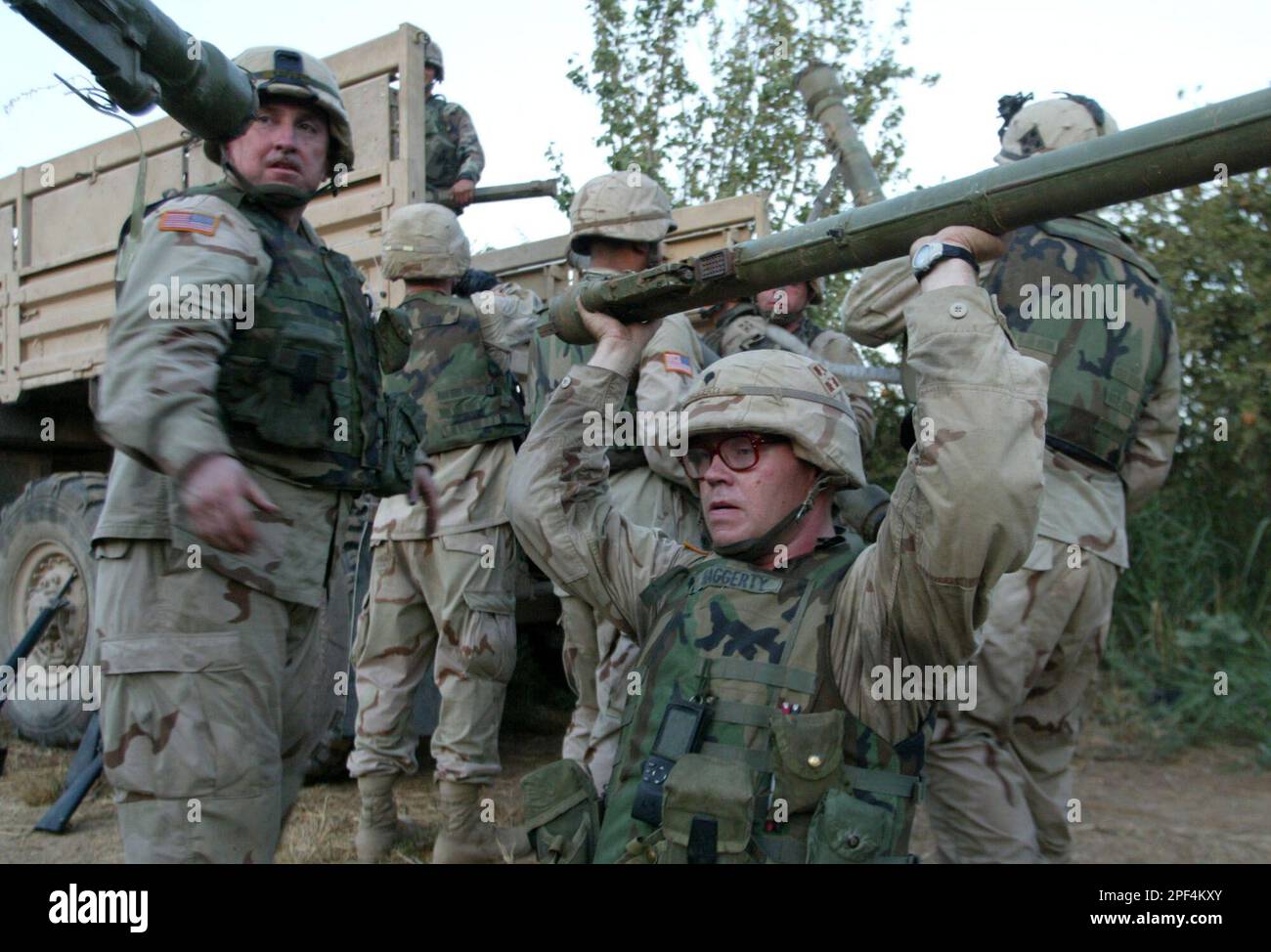 U.S soldiers of the 4th Infantry division, 1st brigade, 22nd infantry ...