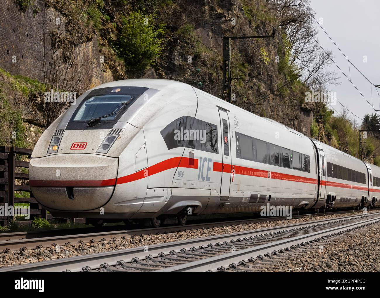 Deutsche Bahn AG ICE train travelling on the Geislinger Steige ...