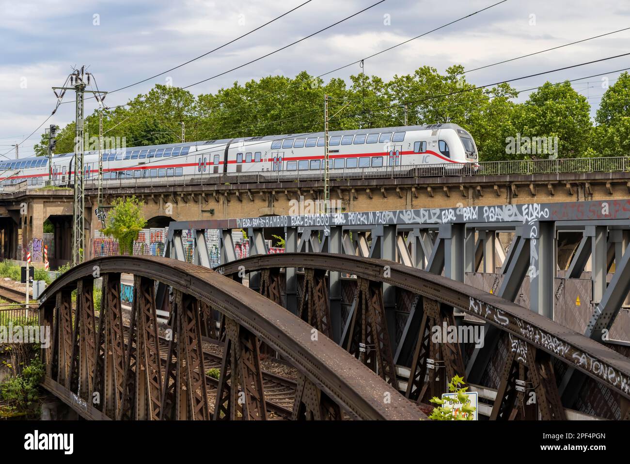 InterCity IC of Deutsche Bahn AG to Zurich on the Gaeubahn, double ...