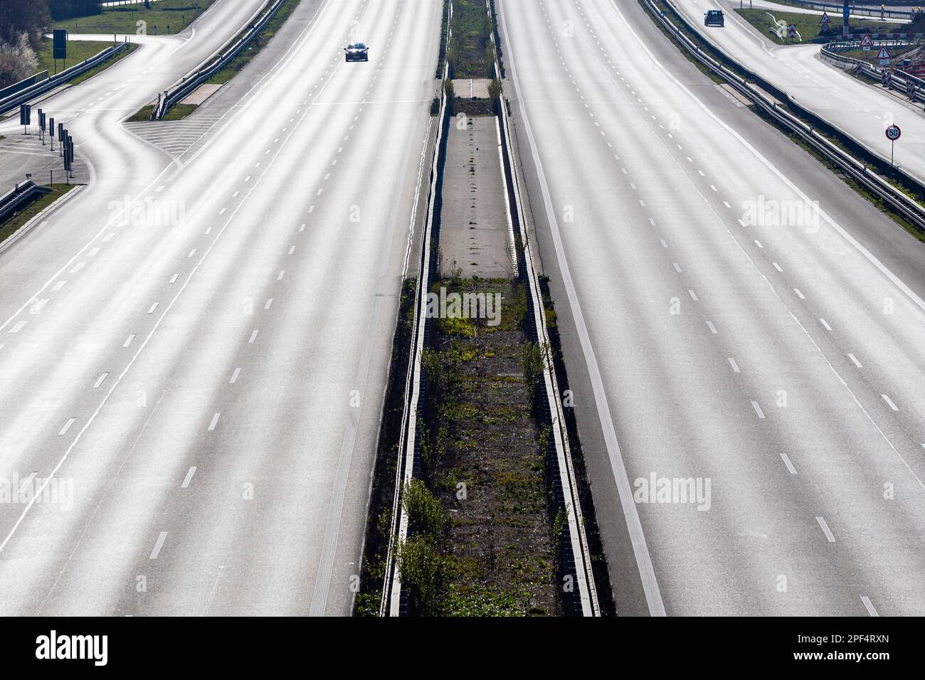 Empty lanes on A8 motorway, exit restrictions due to Corona cause empty ...
