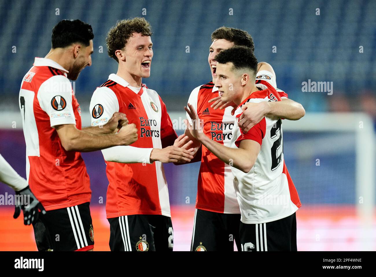 Rotterdam - Alireza Jahanbakhsh of Feyenoord, Mats Wieffer of Feyenoord ...