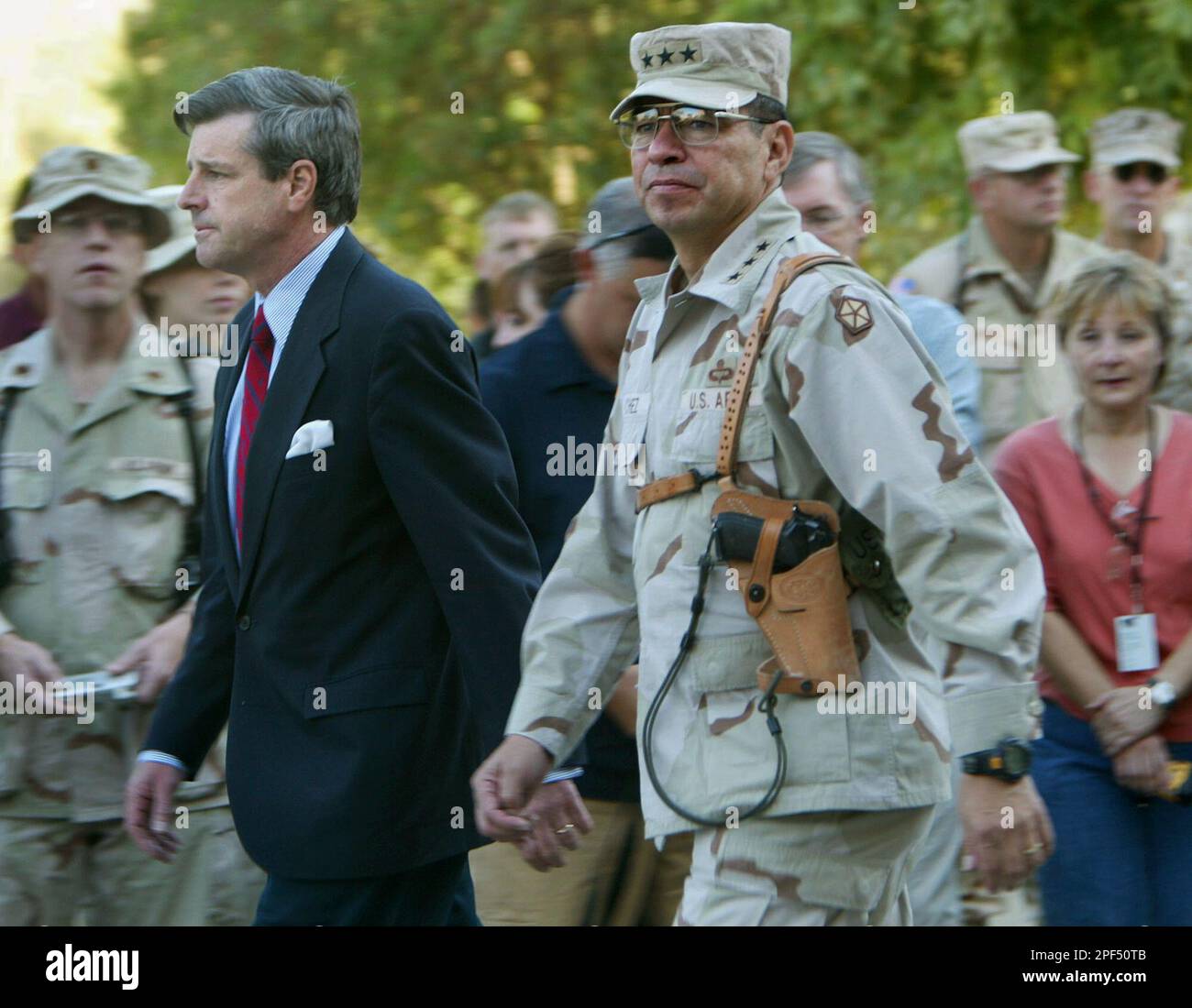 L. Paul Bremer, Iraq's US civilian administrator, left, and Lt. Gen ...