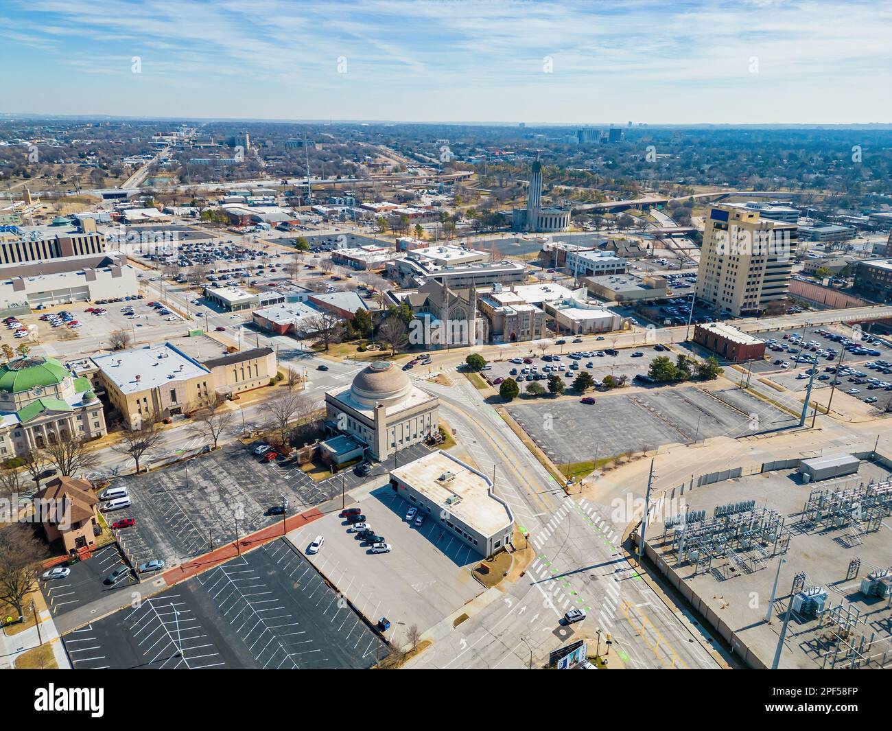 Aerial tulsa oklahoma city skyline hi-res stock photography and images ...