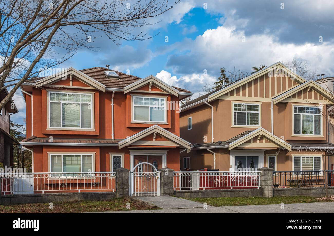 Real Estate Exterior Front House. Big custom made luxury houses with ...