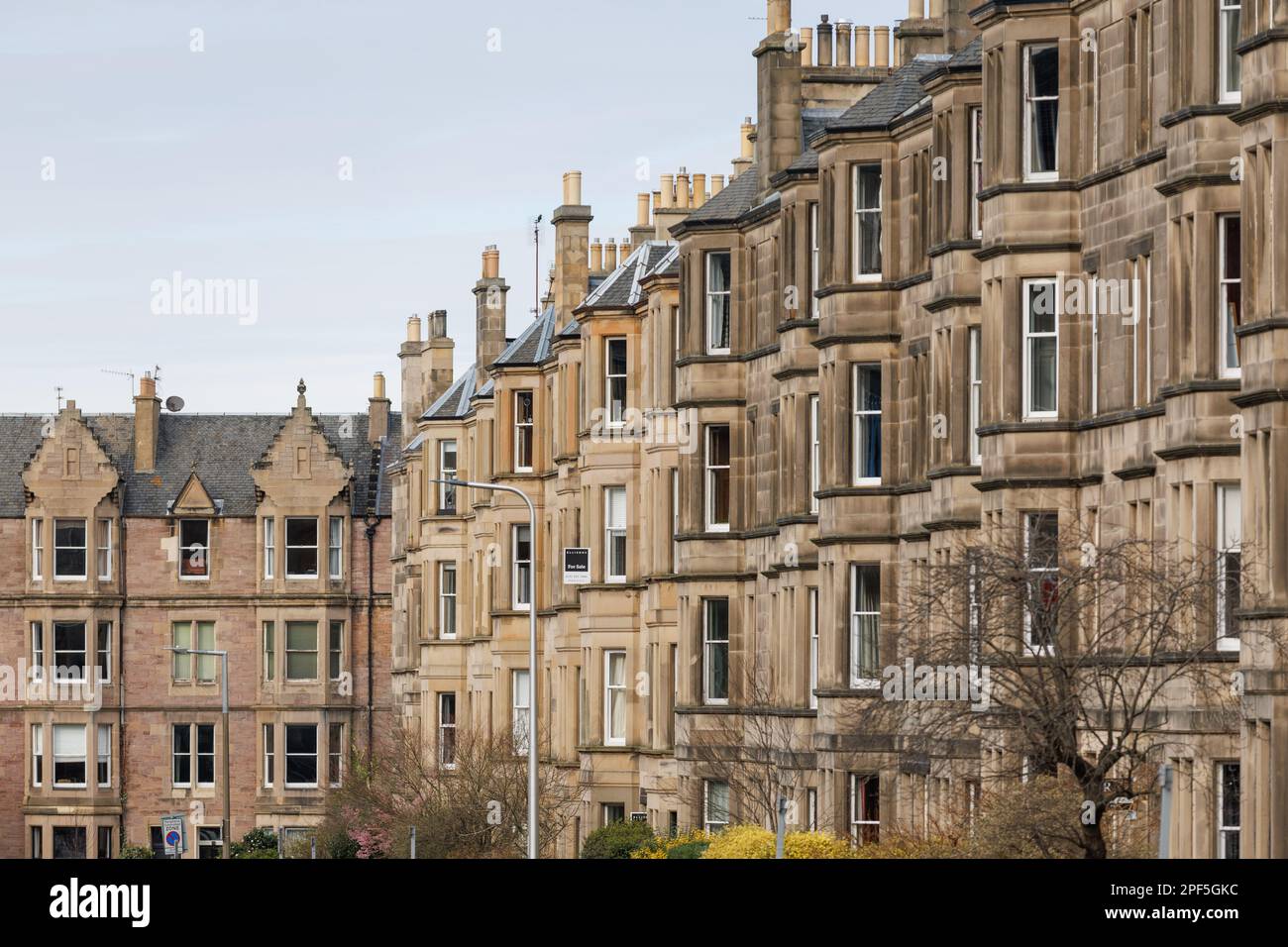 Edinburgh housing rental hi-res stock photography and images - Alamy