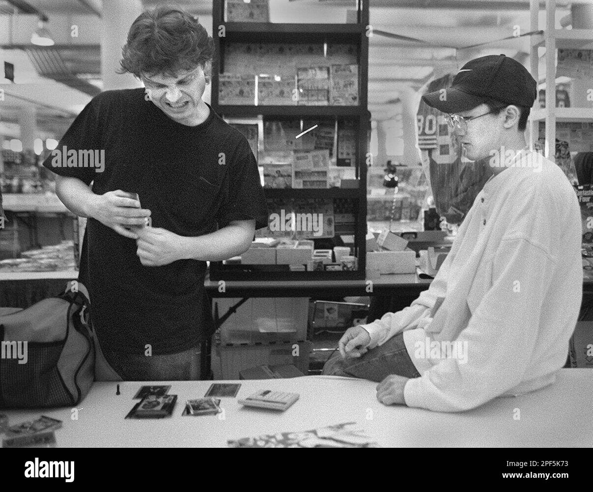 COLLECTIBLES 1/C/03JUN95/SP/LS FROM LEFT: BRYAN BEHLING AND CHRIS LEE ...