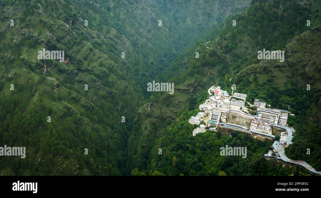 Vaishno devi temple in Jammu, India Stock Photo - Alamy